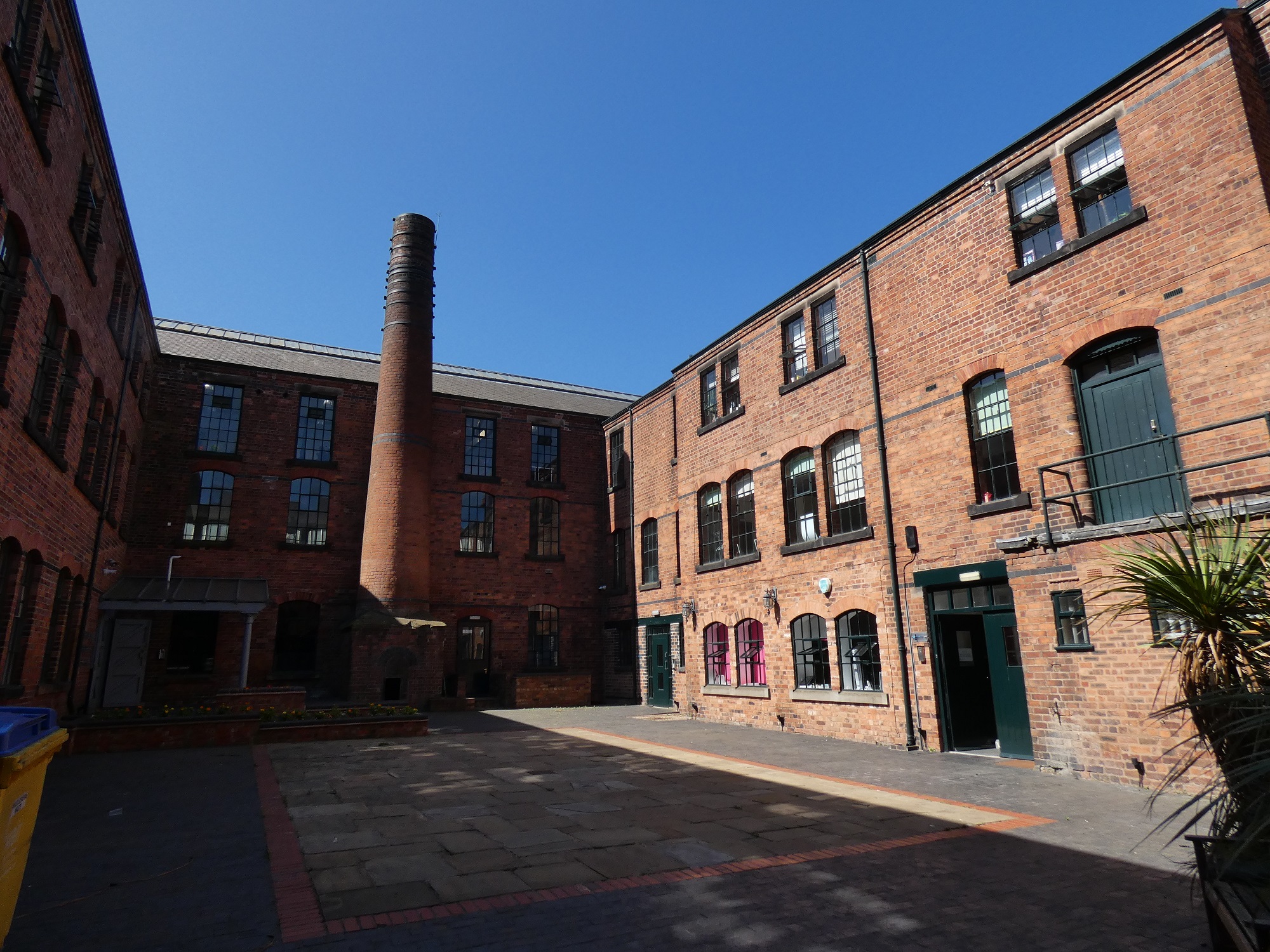 Commercial Units to let Wolverhampton | Boxpod