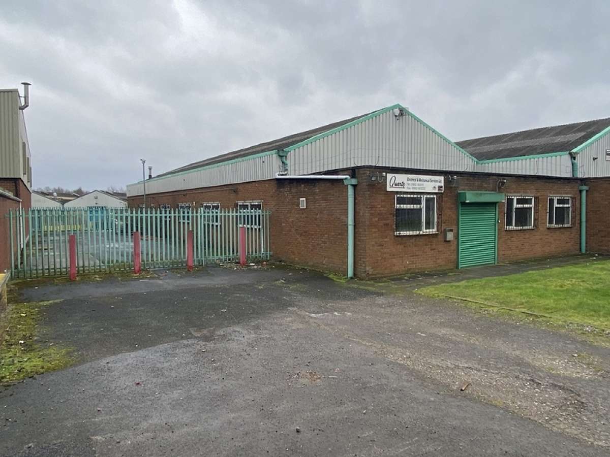 Industrial Unit to let Willenhall WV13 3SW,1000sq ft | Boxpod