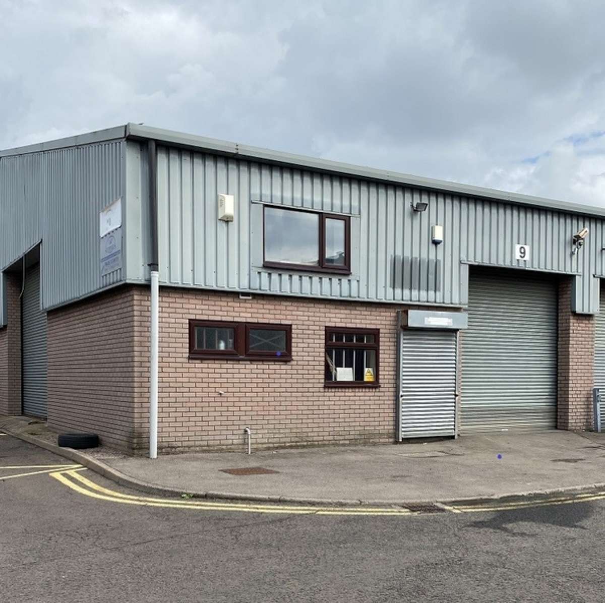Commercial Units to let Aldridge | Boxpod
