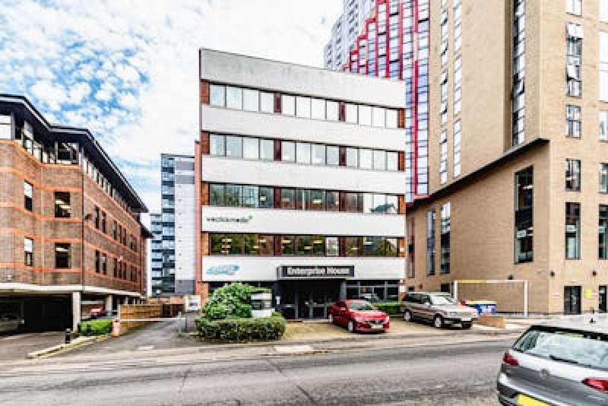 Office to let Bournemouth BH1 1HL,2691sq ft | Boxpod